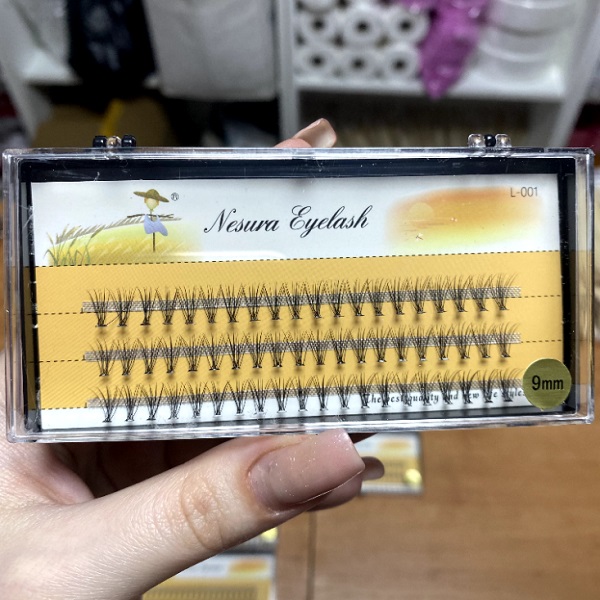 Rzęsy bezwęzełkowe Nesura 10D 9 mm | Beauty Master